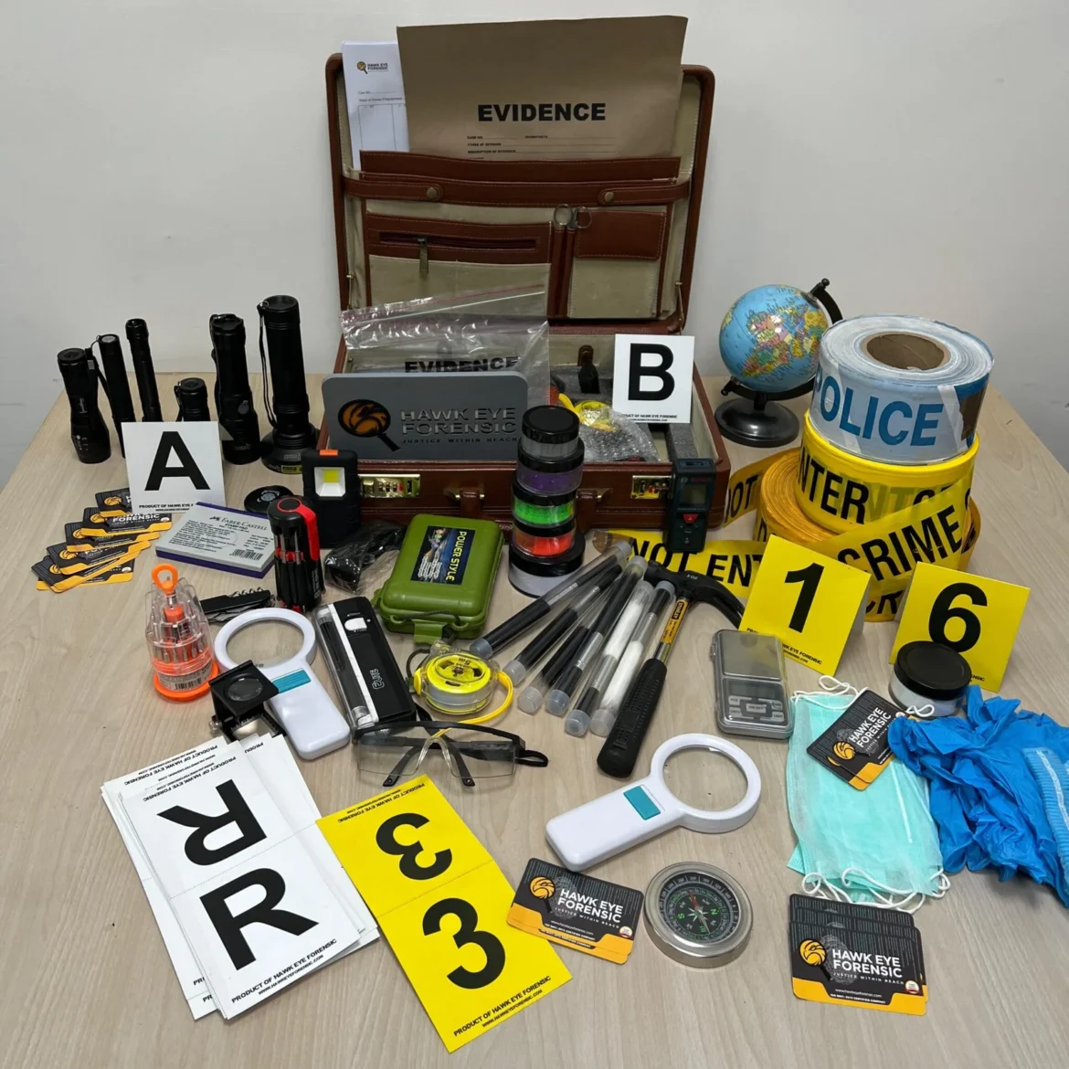 Crime Scene Investigation Kit - Handwriting Expert